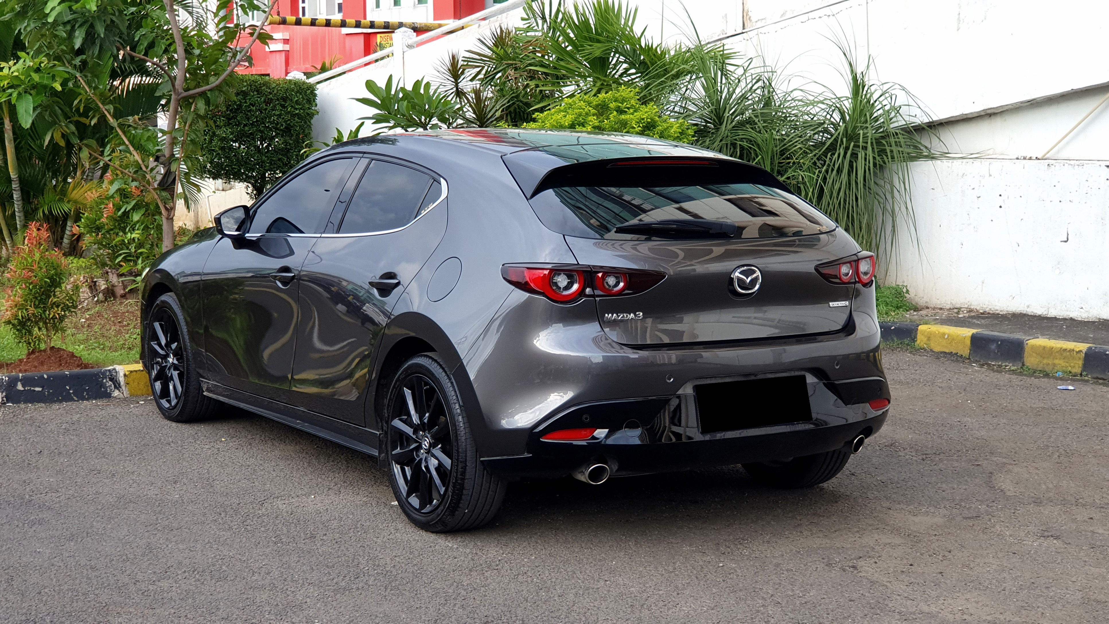 Jual Beli Mobil Bekas Bergaransi Tanpa Khawatir Belanja Mobil - Mazda ...